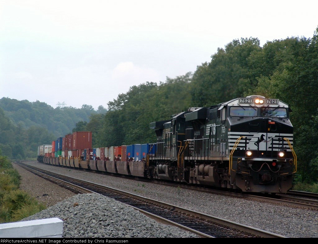 NS 7621 and NSA 8854 east